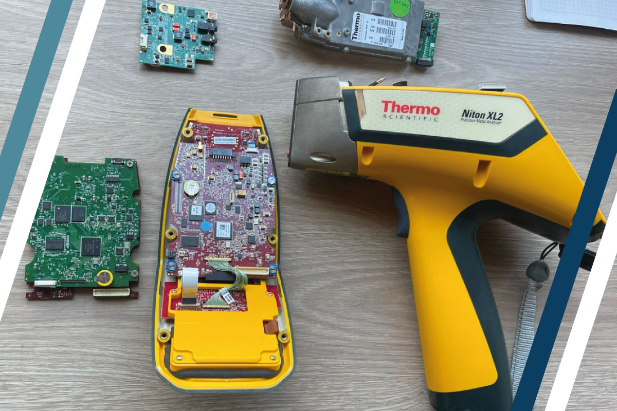 El analizador Niton XL2 100 permite identificar la ley de metales ...